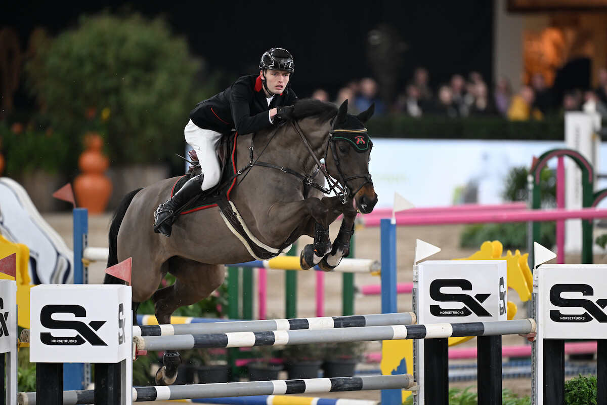 Galop.be - Robin Van Thillo bevestigt goede vorm met nieuwe top 10 ...