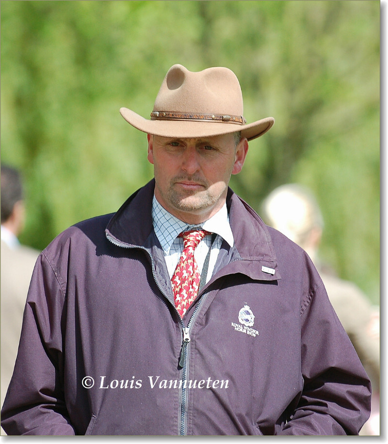Galop.be - Johan Jacobs bouwt parcours CAI3* Nebanice